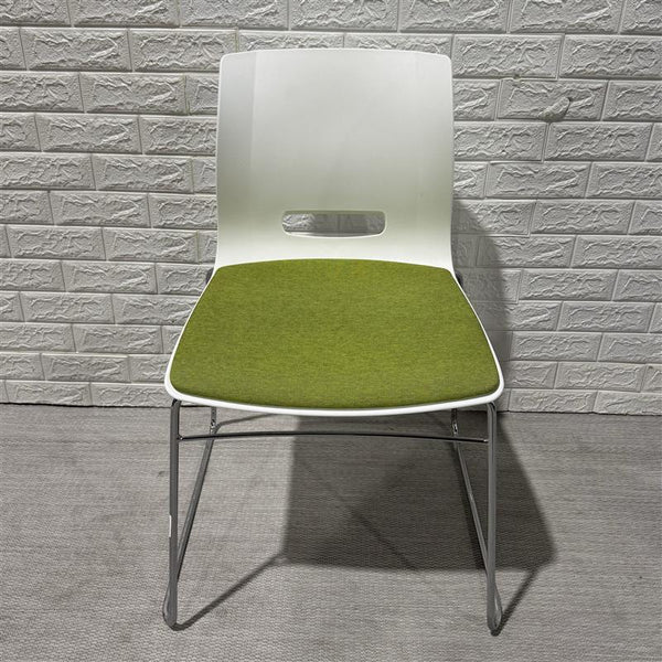 Pre-Owned Allermuir Casper Monoshell Stacking Chair | Duckys Office ...